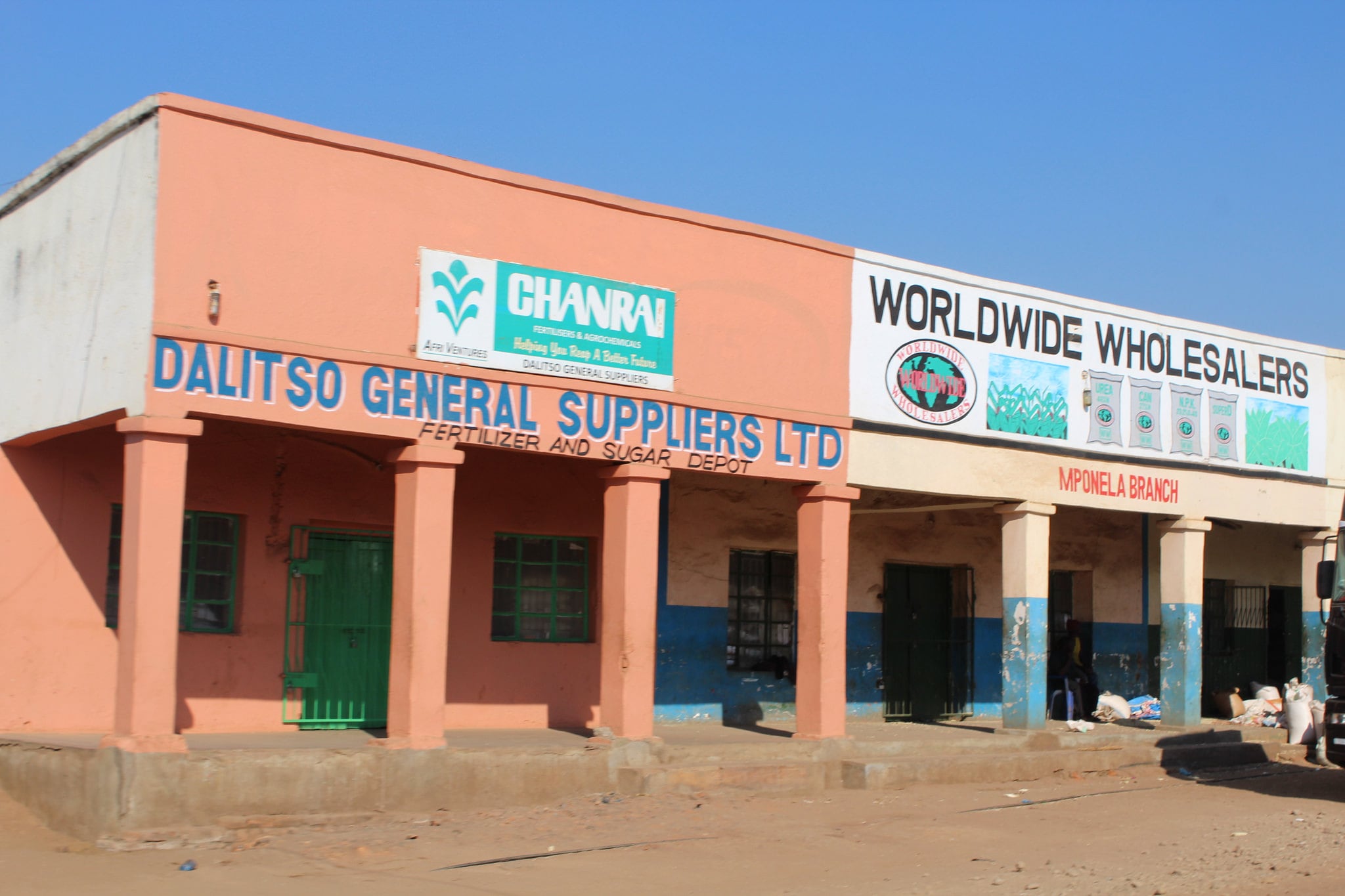TYPICAL TRADING CENTER - MPONELA – Malawi Project